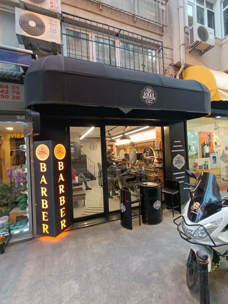 Berberler İsmail Çağlar kuaför, İstanbul, foto