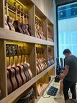 GuitarStore. ae (Bay Square Building 8, Bay Square, Business Bay, Dubai), enstrüman mağazaları  Dubai'den