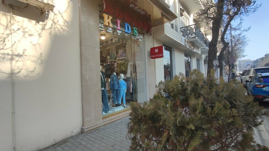 Çocuk giyim mağazaları Manzoni kids, Bakü, foto