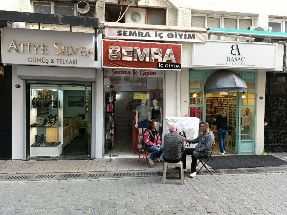 i̇ç giyim ve mayo mağazası Semra İç Giyim, İzmir, foto