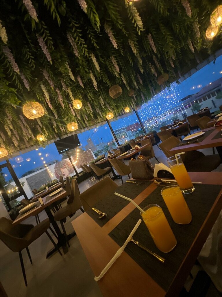 Kafe Razanou, Abican, foto