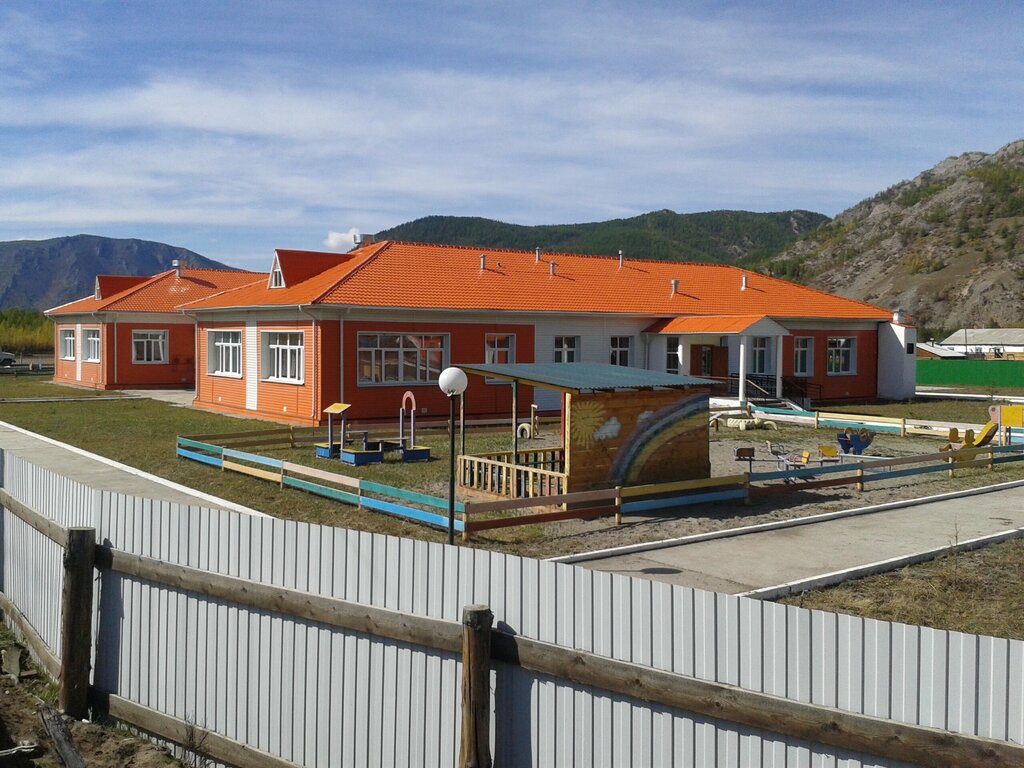 Anaokulları Детский сад Хараасгай, Buriatya, foto