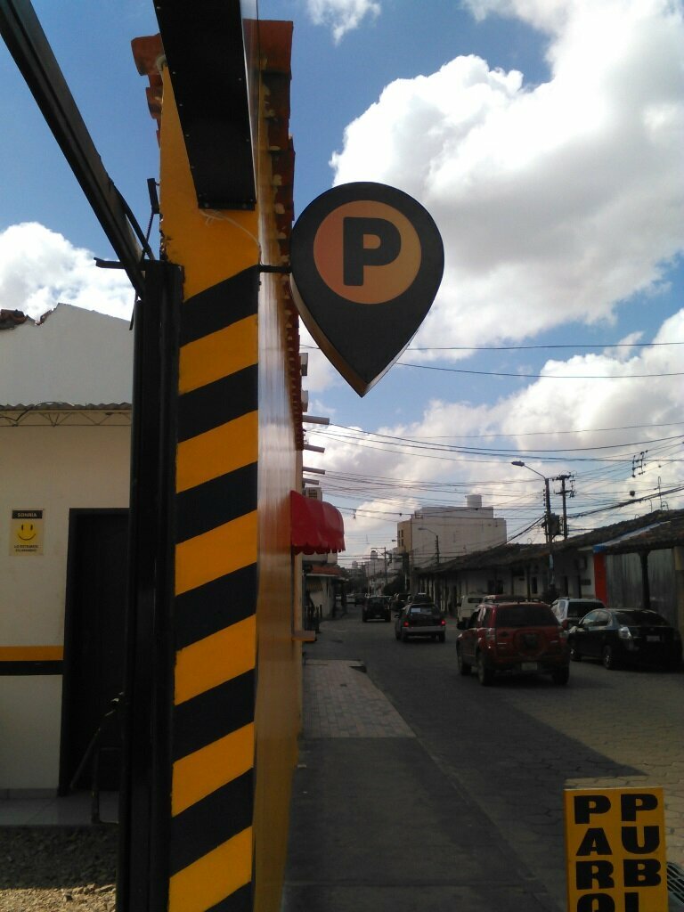 Otoparklar Parquéate 349, Santa‑Krus, foto
