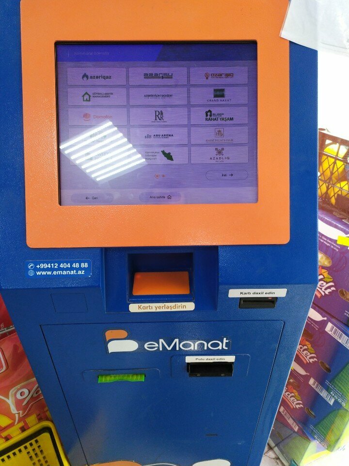 Ödeme terminali Emanat, Bakü, foto