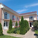Солнечный рай (Курортная улица No:2Е, посёлок городского типа Курортное), otel  Kırım Cumhuriyeti'nden