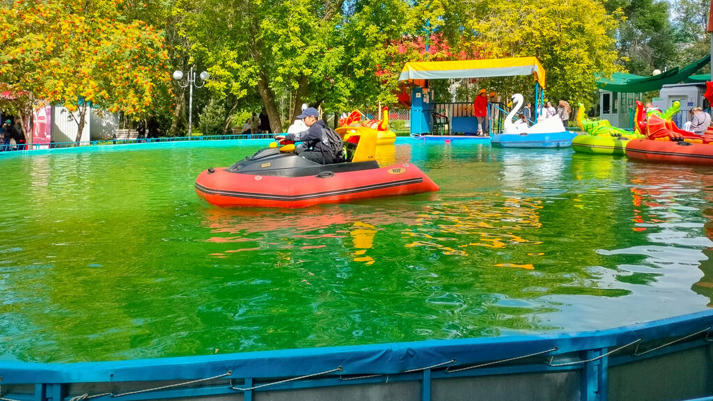 Atraksiyon Бамперные лодки, Almetyevsk (Elmet), foto