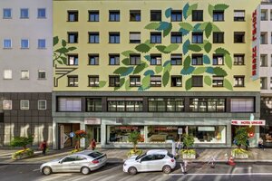 Hotel Unger (Kronenstraße No:17, Stuttgart), otel  Stuttgart'tan