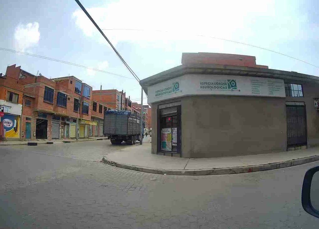 Tıp merkezleri ve klinikler Neurological Specialties Center, El Alto, foto