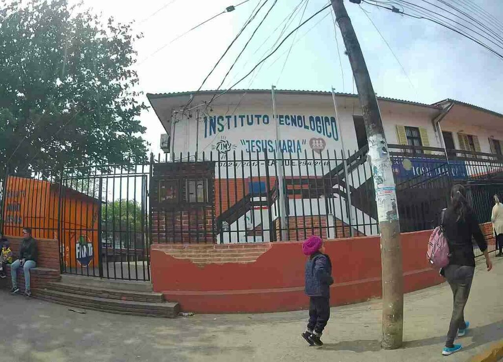 Meslek kursları Jesus Maria Fe y Alegría Technological Institute, Santa‑Krus, foto