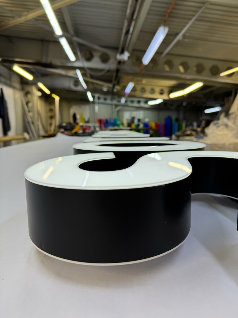 Tabela yapımı Signlab, Moskova, foto