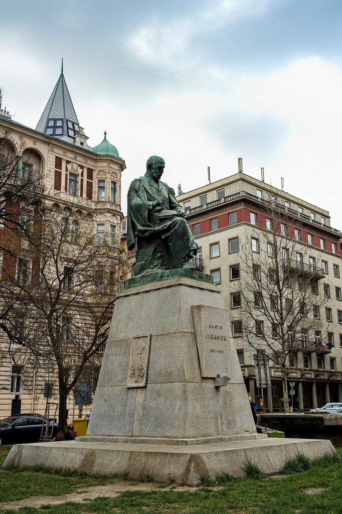 Park, sokak heykeli Alois Jirásek, Prag, foto