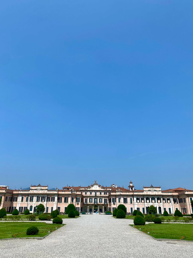 Kültür ve eğlence parkları Giardini Estensi, Lombardiya, foto