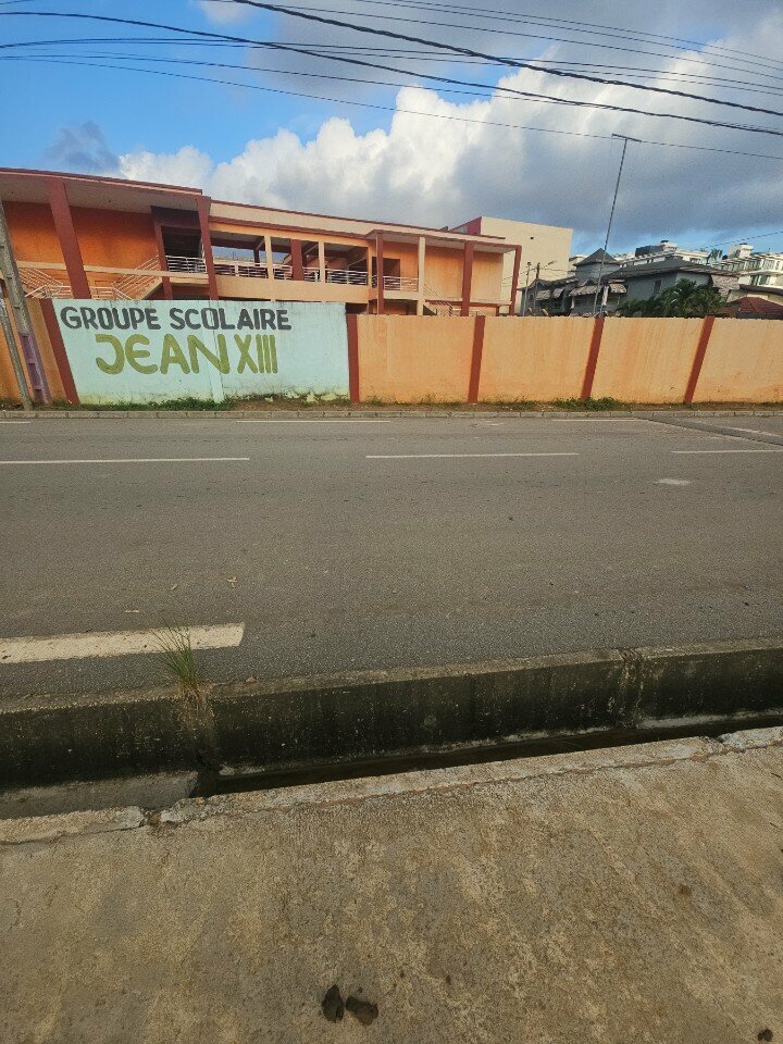 i̇lkokul Jean XIII Group School, Abican, foto