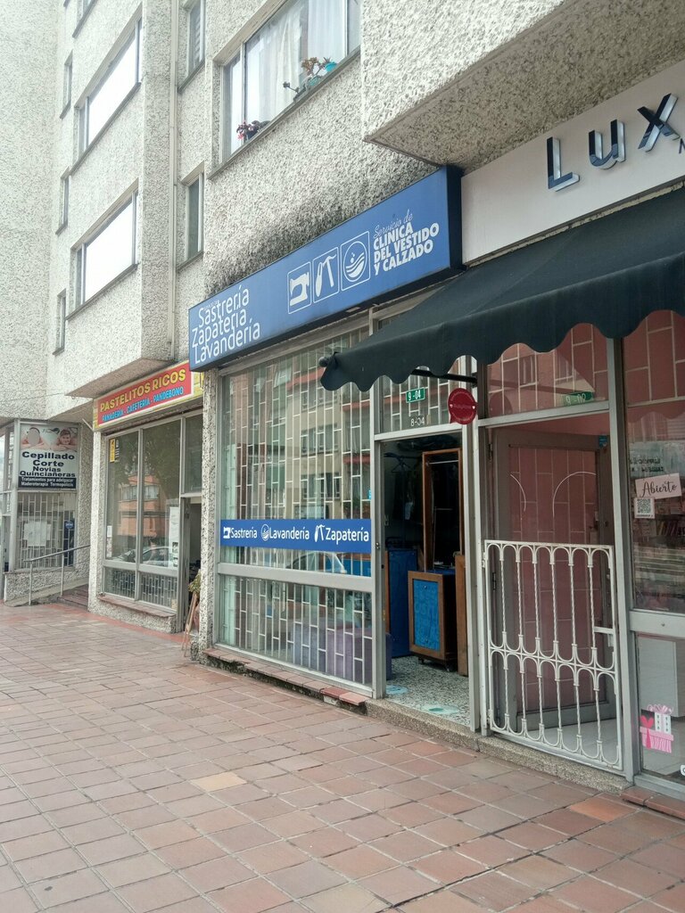 Kıyafet tamiri Clínica del Vestido y Calzado, Bogota, foto