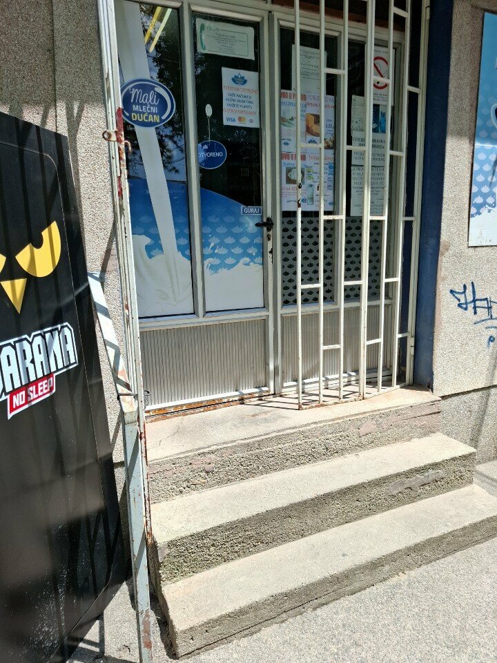 Süt ürünleri satış mağazaları Mlekara Maglić, Güney Backa İlçesi, foto