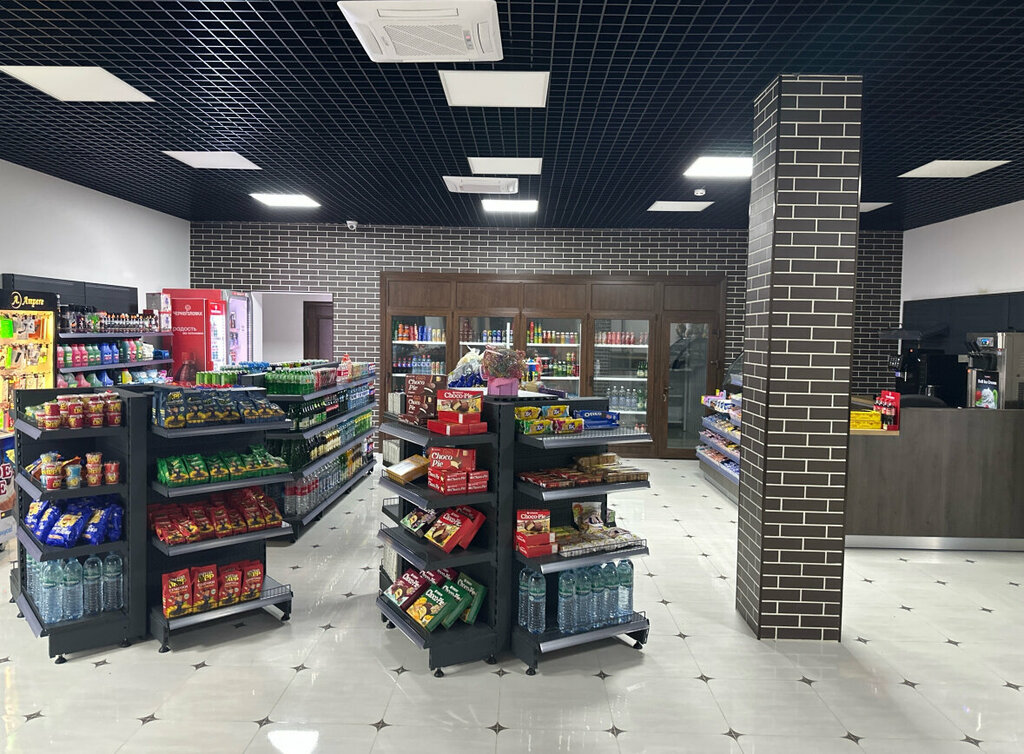 Benzin istasyonu Lev Petrol, Stavropolski krayı, foto