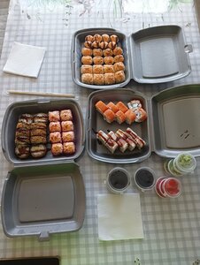 Суши-центр СамСет (Sovetskaya ulitsa No:5), hazır yemek teslim servisleri  Yasnogorsk'tan