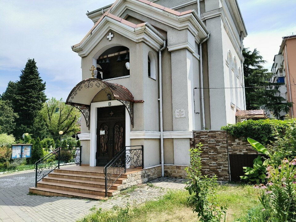 Ortodoks kiliseleri Церковь Архангела Михаила, Tuapse, foto