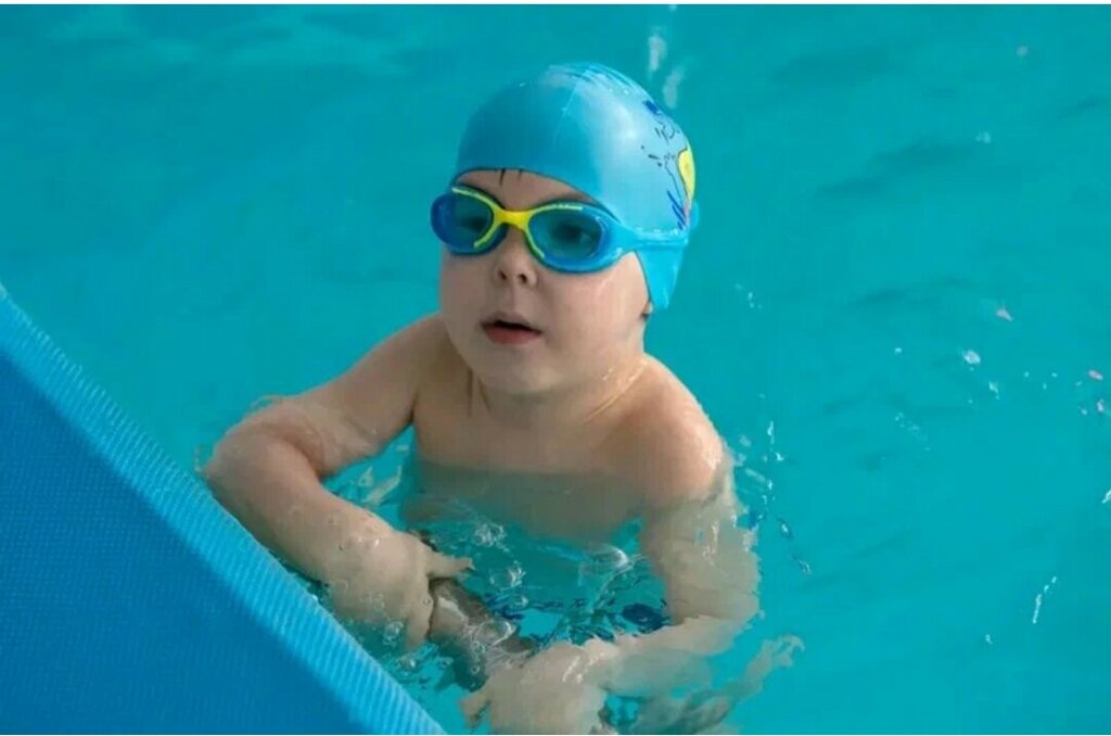 Yüzme havuzları In Swimming Veritas, Moskova, foto