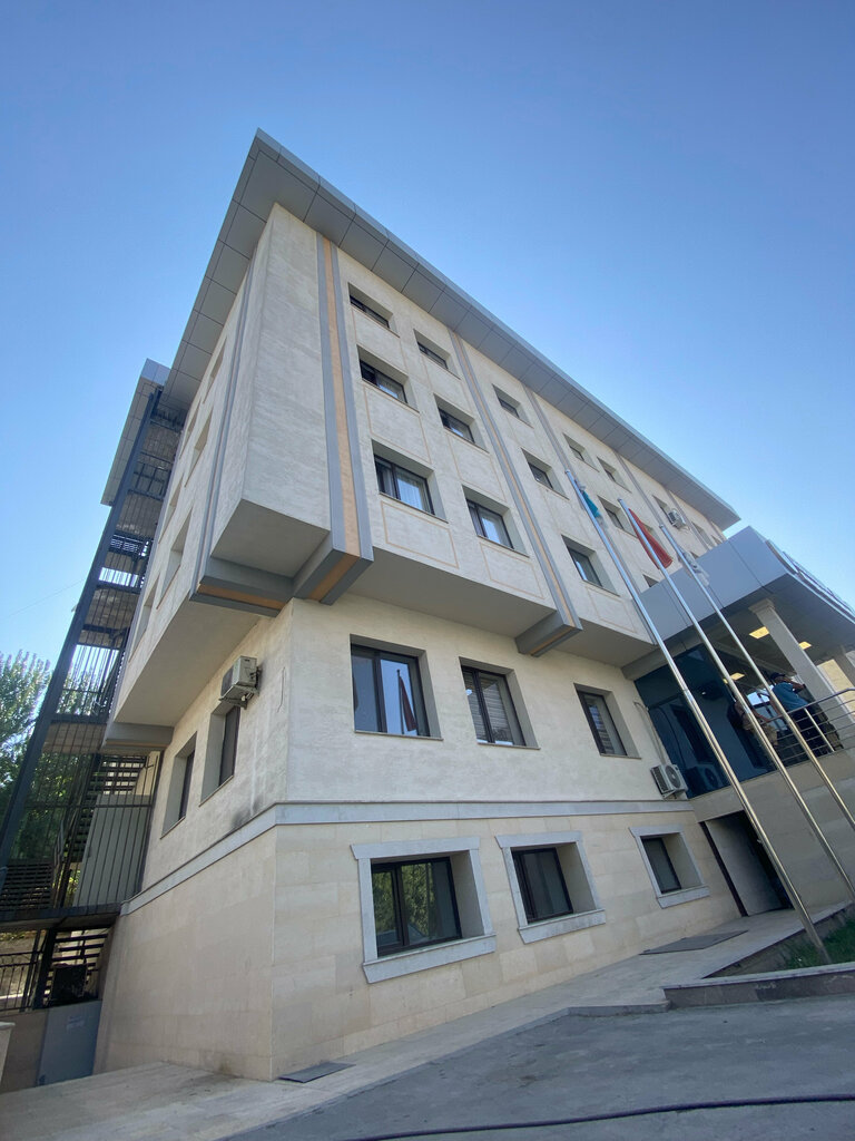 Üniversiteler Исламский институт Салахиддин эшена, Osh, foto