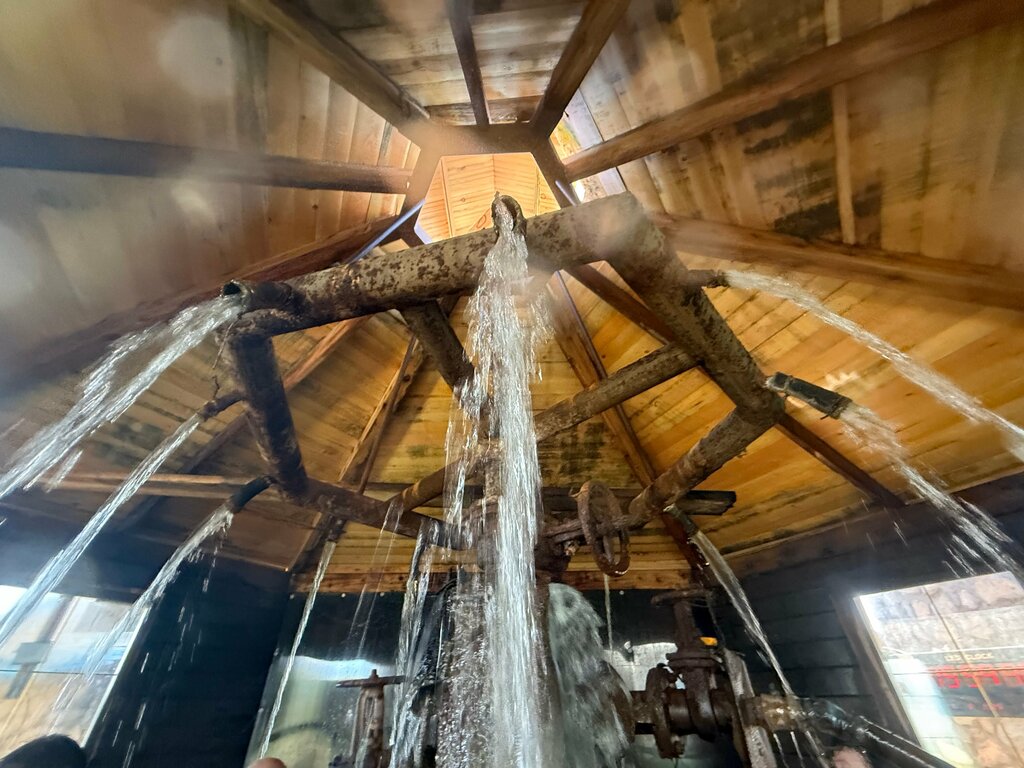 Pınar, çay Метановый душ, Buriatya, foto