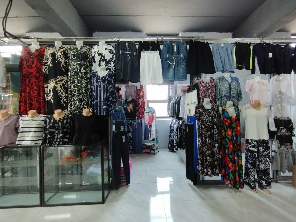 Giyim mağazası Natalya's, Çimkent (Şımkent), foto