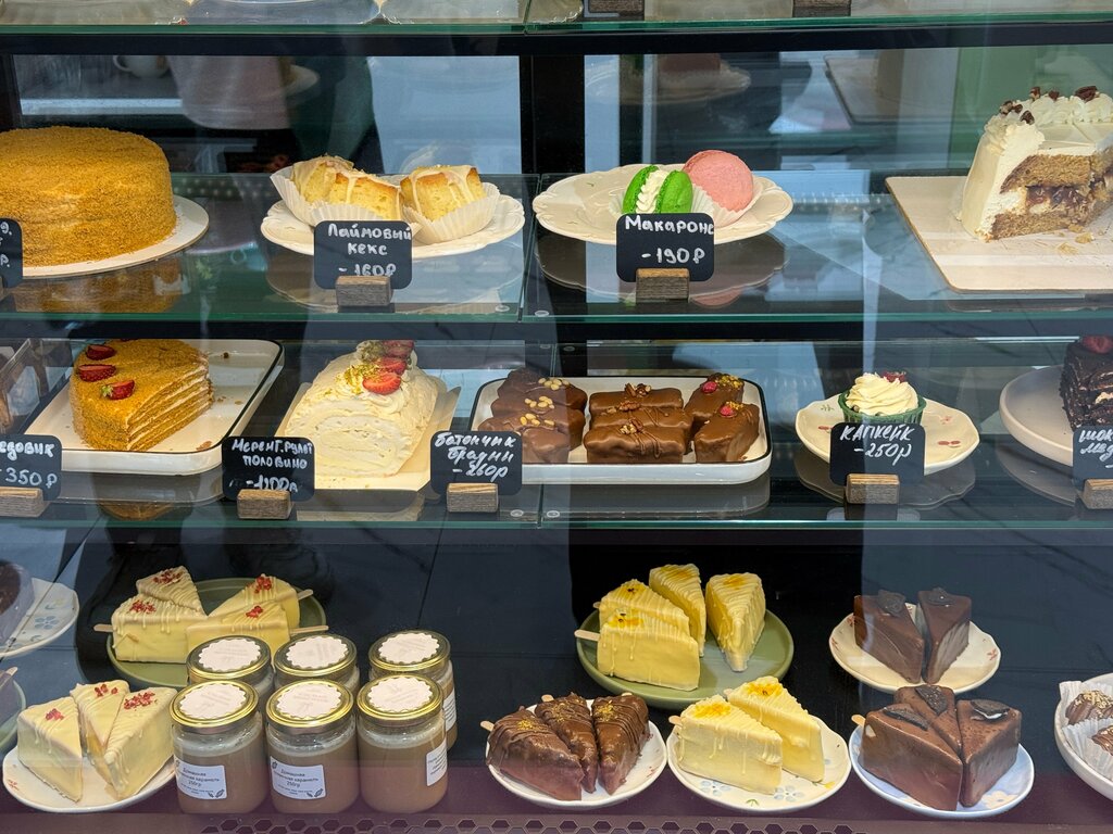 Kafe Juka кондитерская, Oktiabrski, foto