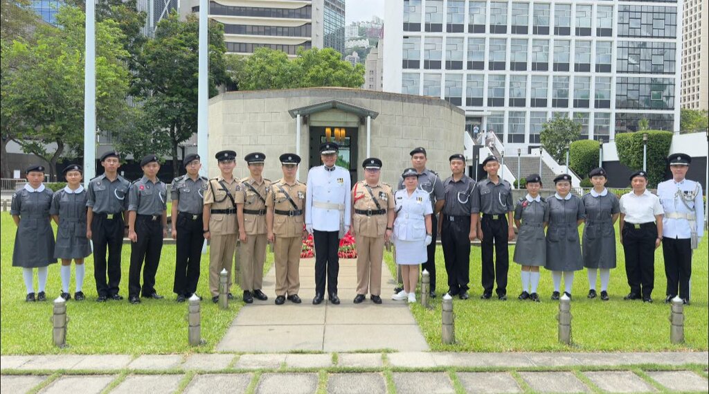 Anıt, heykel The Memorial Shrine, Hong Kong, foto