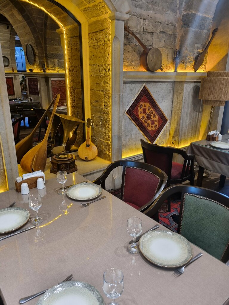 Kafe Qazmaq Pilaf House, Bakü, foto