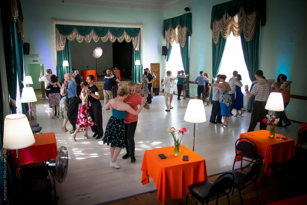 Dans okulları Argentine tango club, Pskov, foto