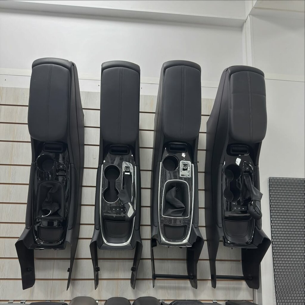 Otomobil yedek parçaları Car accessories store, Türkistan eyaleti, foto