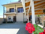 Aile (Земляничный проезд No:18), otel  Sudak'tan