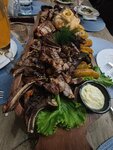 Three Kings (Syrdarya Region, Gulistan, Taraqqiyot mahalla fuqarolar yigʻini, Xalqlar Doʻstligi koʻchasi, 236), bar  Gülistan'dan