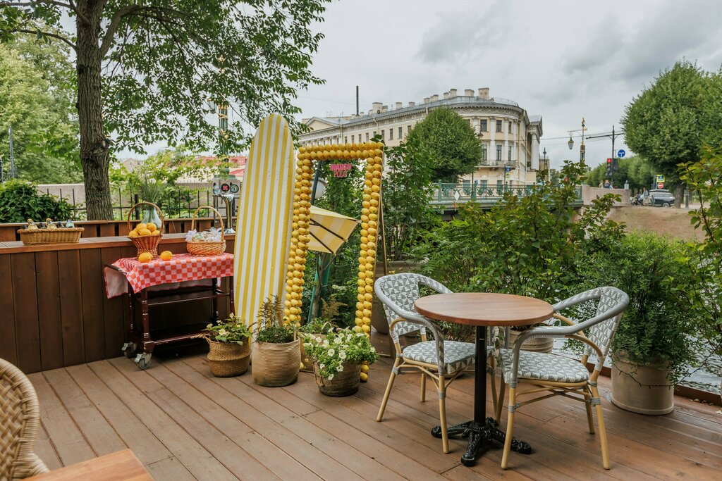 Kültür ve eğlence parkları Летняя терраса, Saint‑Petersburg, foto