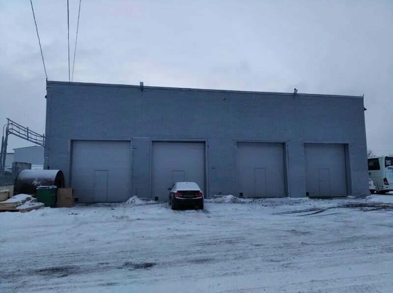 Kamyonların onarımı Bbus Service, Saint‑Petersburg, foto