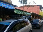 Tienda h (Santa Cruz de la Sierra, Distrito Municipal 11, Subdistrito 10, Amboró), giyim mağazası  Santa‑Krus'tan