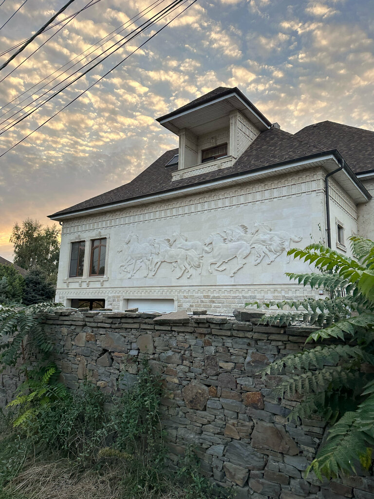 At ve binicilik kulüpleri Благодарный, Rostovskaya oblastı, foto