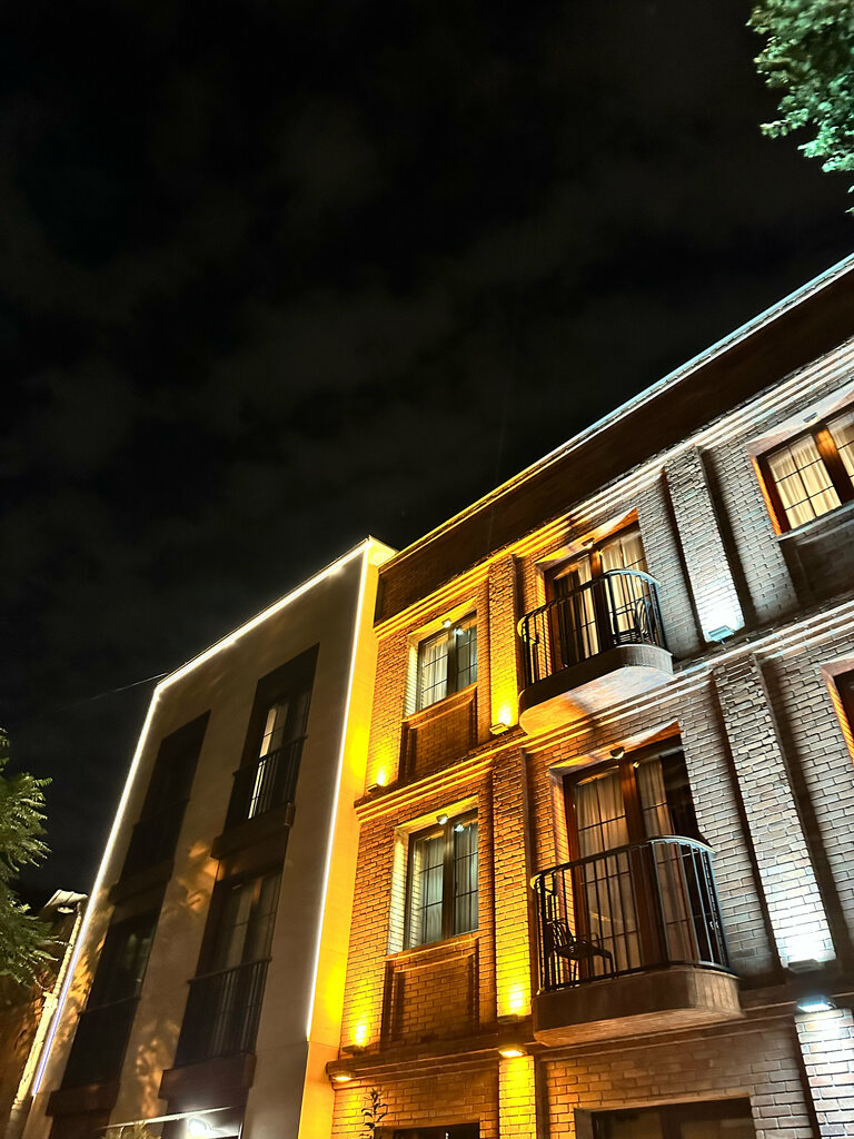 Kültür ve eğlence parkları Leselidzis skveri, Tiflis, foto