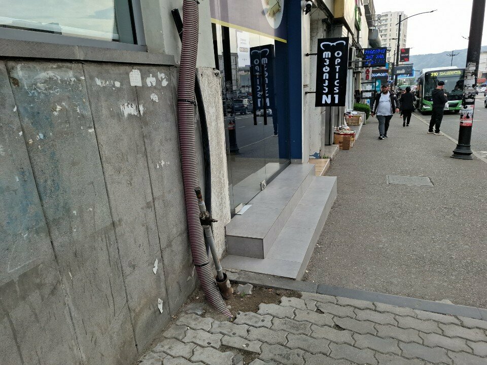 Rehincilik Vipps, Tiflis, foto