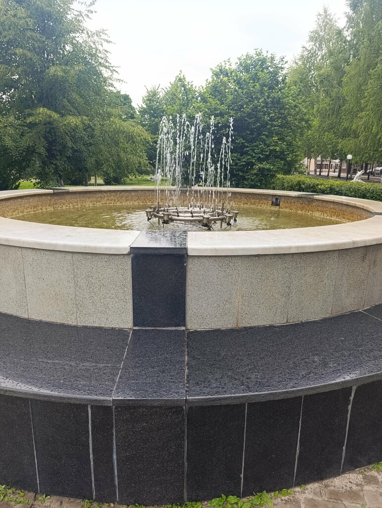 Çeşme Fountain, Ulyanovsk, foto
