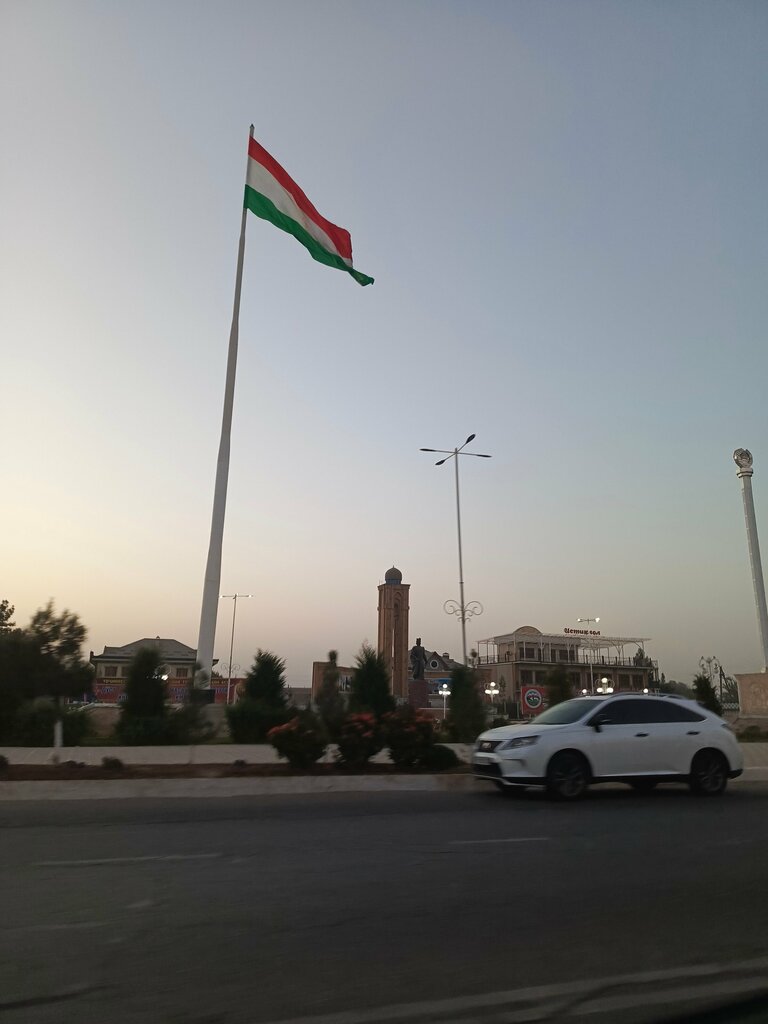 Turistik yerler Государственный флаг Республики Таджикистан, Hetlân (Hatlon) ili, foto