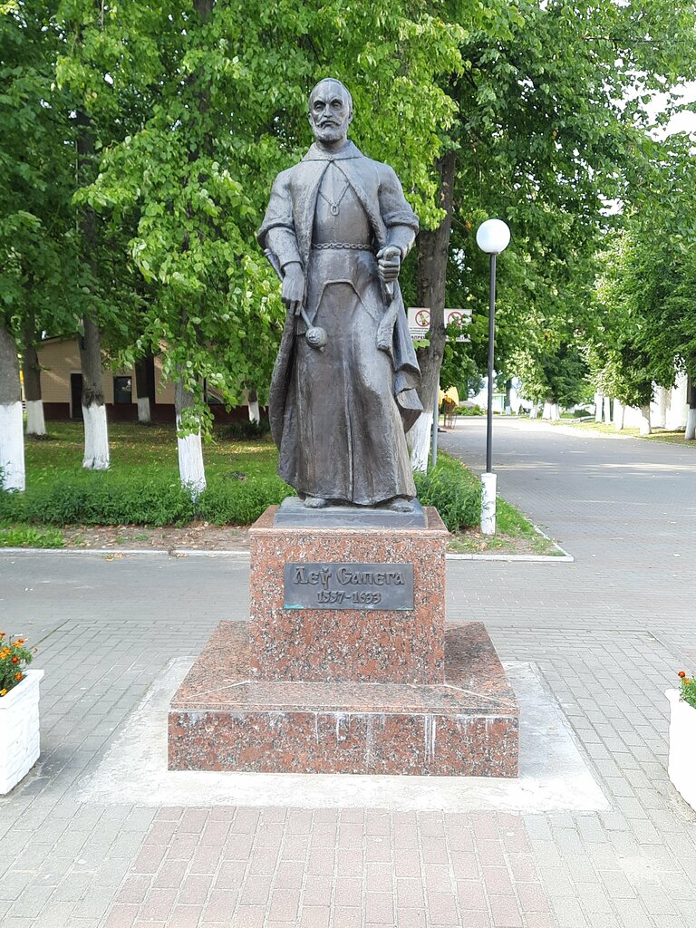 Anıt, heykel Лев Сапега, Vitebskaya oblastı, foto