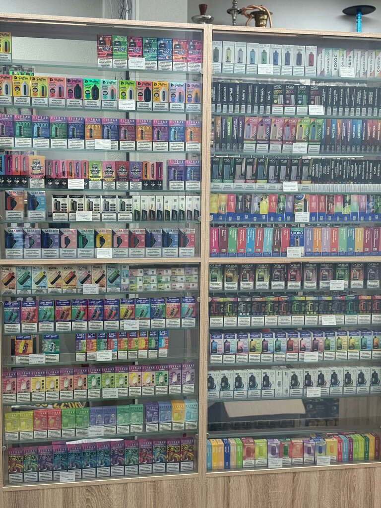 Tütün, sigara mağazaları Табачкоff, Saint‑Petersburg, foto