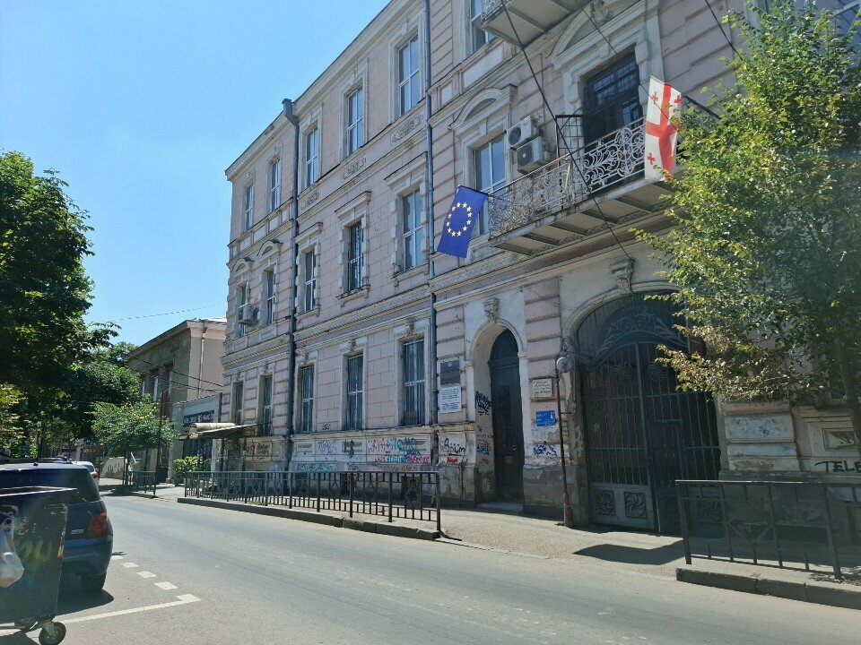 Ortaokul Школа, Tiflis, foto