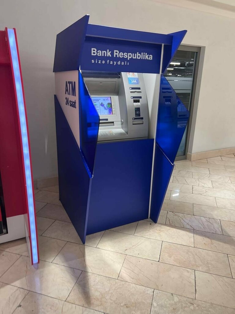ATM'ler Bank Respublika, Bakü, foto