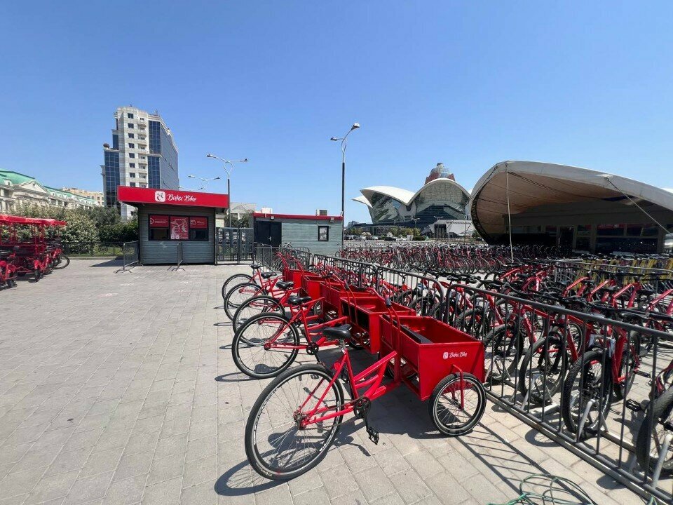 Bisiklet kiralama Bulvar Velopark, Bakü, foto