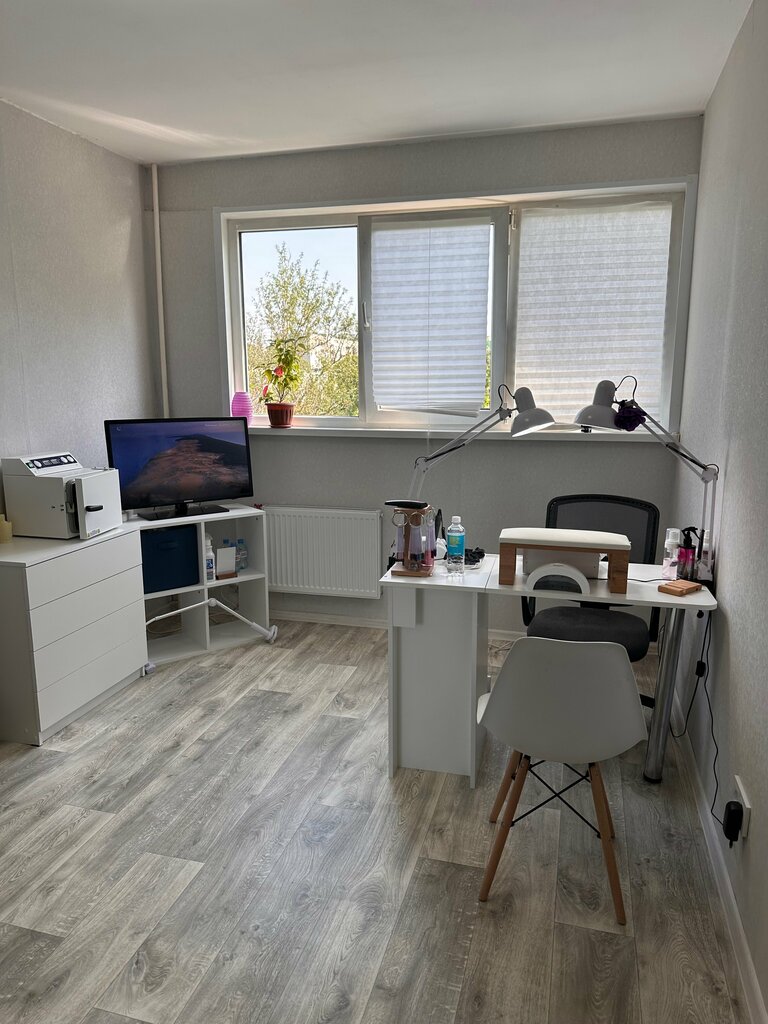 Manikür-pedikür Manikyur bez avantyur, Saint‑Petersburg, foto