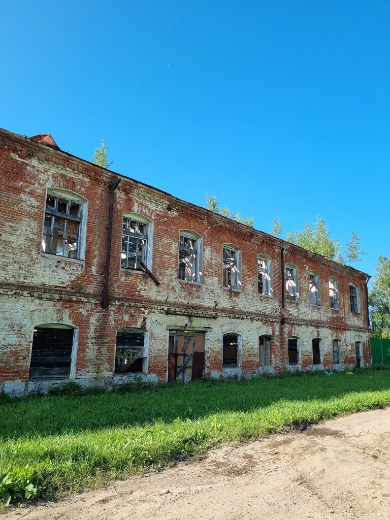 Turistik yerler Здание ткацкой фабрики Шнуркова, Малышкина и Трещалова, Gavrilov Posad, foto