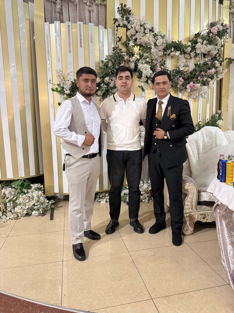 Düğün, toplantı salonu Farovon, Angren, foto