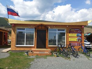Бурят (Baykalskaya ulitsa No:70, posyolok Bolshoye Goloustnoye), kafe  İrkutskaya oblastından